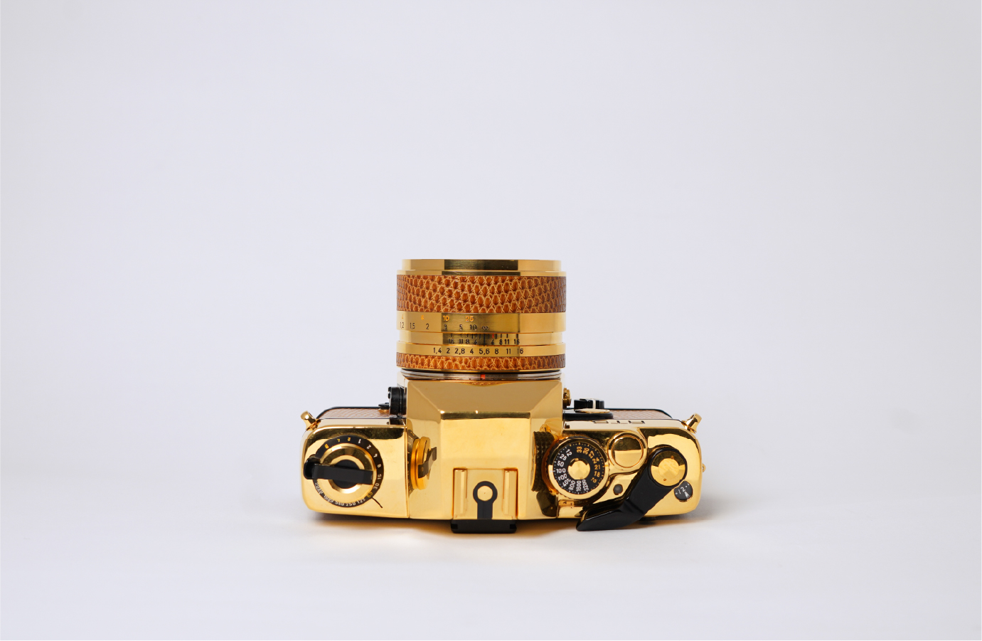 新宿 北村写真機店ライカ専門スタッフが選ぶ クリスマス特集「デザイン重視の珍しい限定版の特別仕様モデル」 | 新宿 北村写真機店